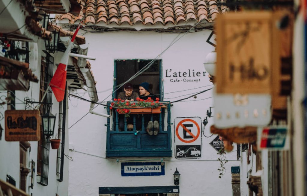 Driving Tips: Making Sense of Spanish Road Signs with SIXT