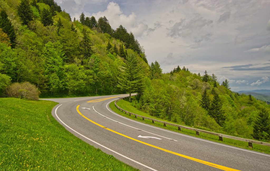 Driving in North Carolina | Road Rules & Driving Tips from SIXT