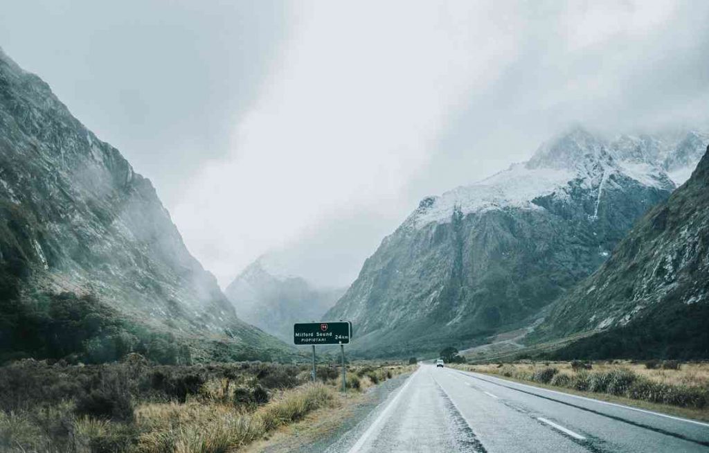 The 10 Most Scenic Roads in the World | SIXT rent a car Magazine