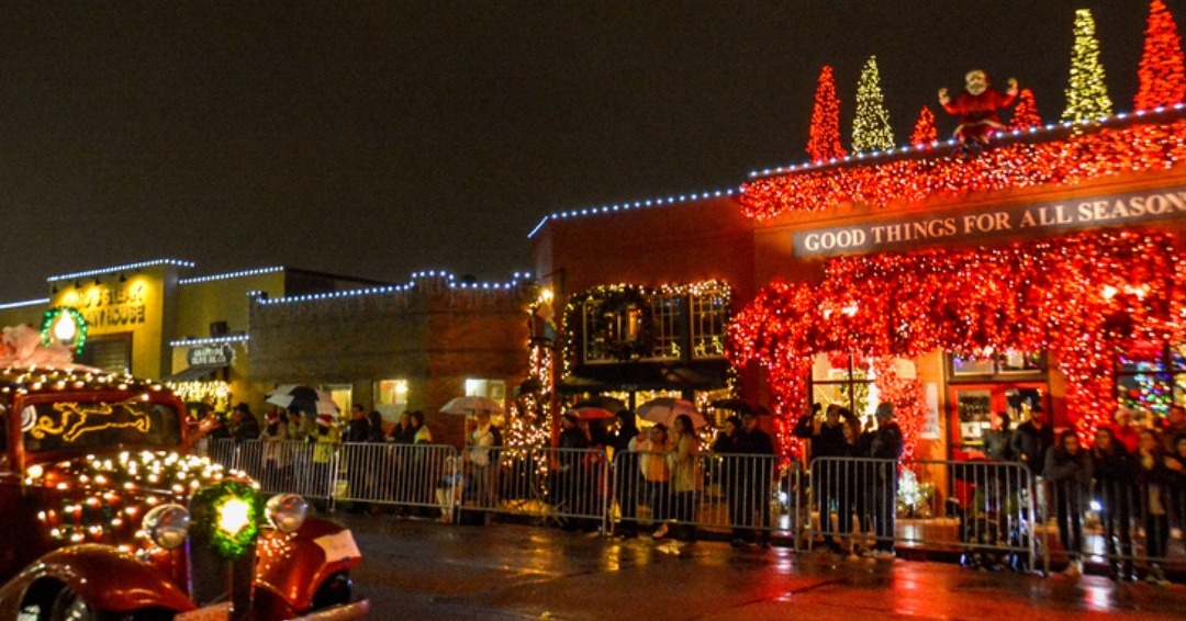 The 20 Most Festive Holiday Towns in the U.S. | SIXT rent a car Magazine