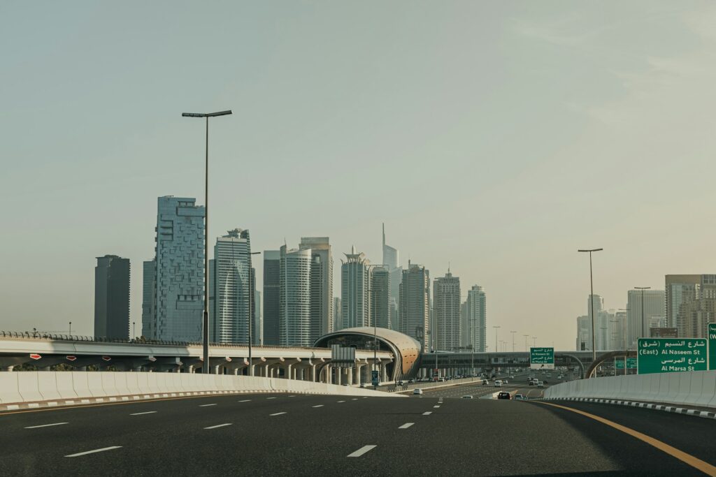 Driving Tips for Dubai | SIXT rent a car Magazine